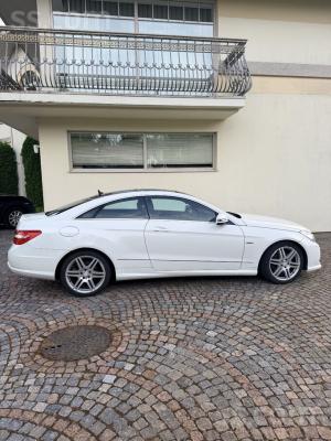 White Mercedes-Benz e-250 2011 in Riga, with an engine capacity of 2.10 L and mileage of 187 thousand km for 12000 €, photo 4 on AUTOMOTO.COM.LV
