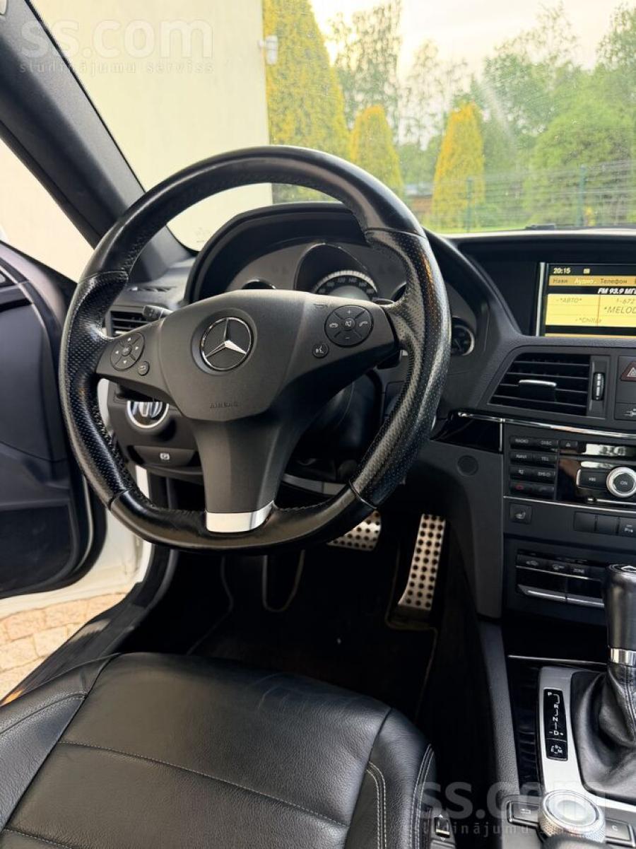 White Mercedes-Benz e-250 2011 in Riga, with an engine capacity of 2.10 L and mileage of 187 thousand km for 12000 €, photo 7 on AUTOMOTO.COM.LV