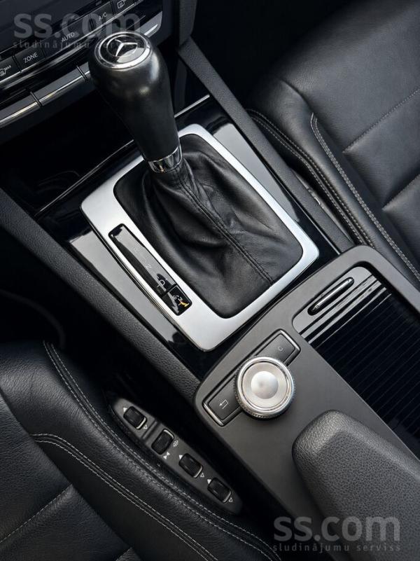 White Mercedes-Benz e-250 2011 in Riga, with an engine capacity of 2.10 L and mileage of 187 thousand km for 12000 €, photo 8 on AUTOMOTO.COM.LV