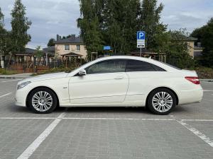 Белый Мерседес E 250 2011 в Вильнюс, объемом двигателя 2.14 л и пробегом 146 тыс. км за 8300 €, фото 8 на AUTOMOTO.COM.LV