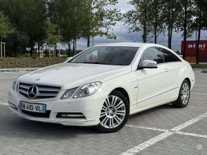 Белый Мерседес E 250 2011 в Вильнюс, объемом двигателя 2.14 л и пробегом 146 тыс. км за 8300 €, фото 9 на AUTOMOTO.COM.LV