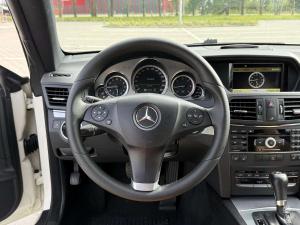 Белый Мерседес E 250 2011 в Вильнюс, объемом двигателя 2.14 л и пробегом 146 тыс. км за 8300 €, фото 18 на AUTOMOTO.COM.LV