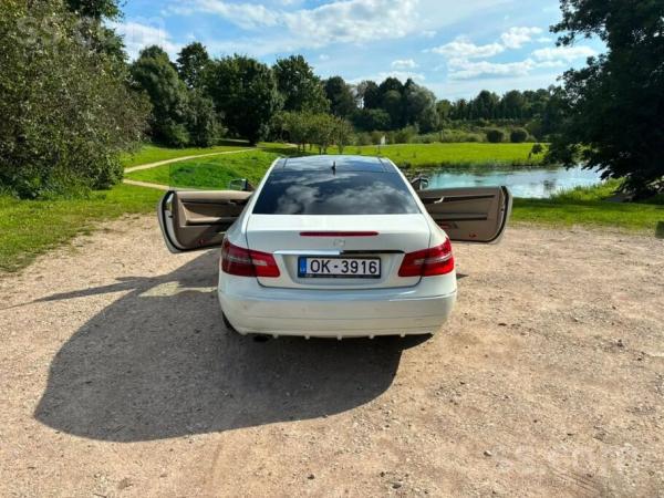 Balts Mercedes-Benz e-250 2011 Liepāja, ar dzinēja tilpumu 2.20 L un nobraukumu 203 tūkst. km par 7000 €, foto 3 vietnē AUTOMOTO.COM.LV