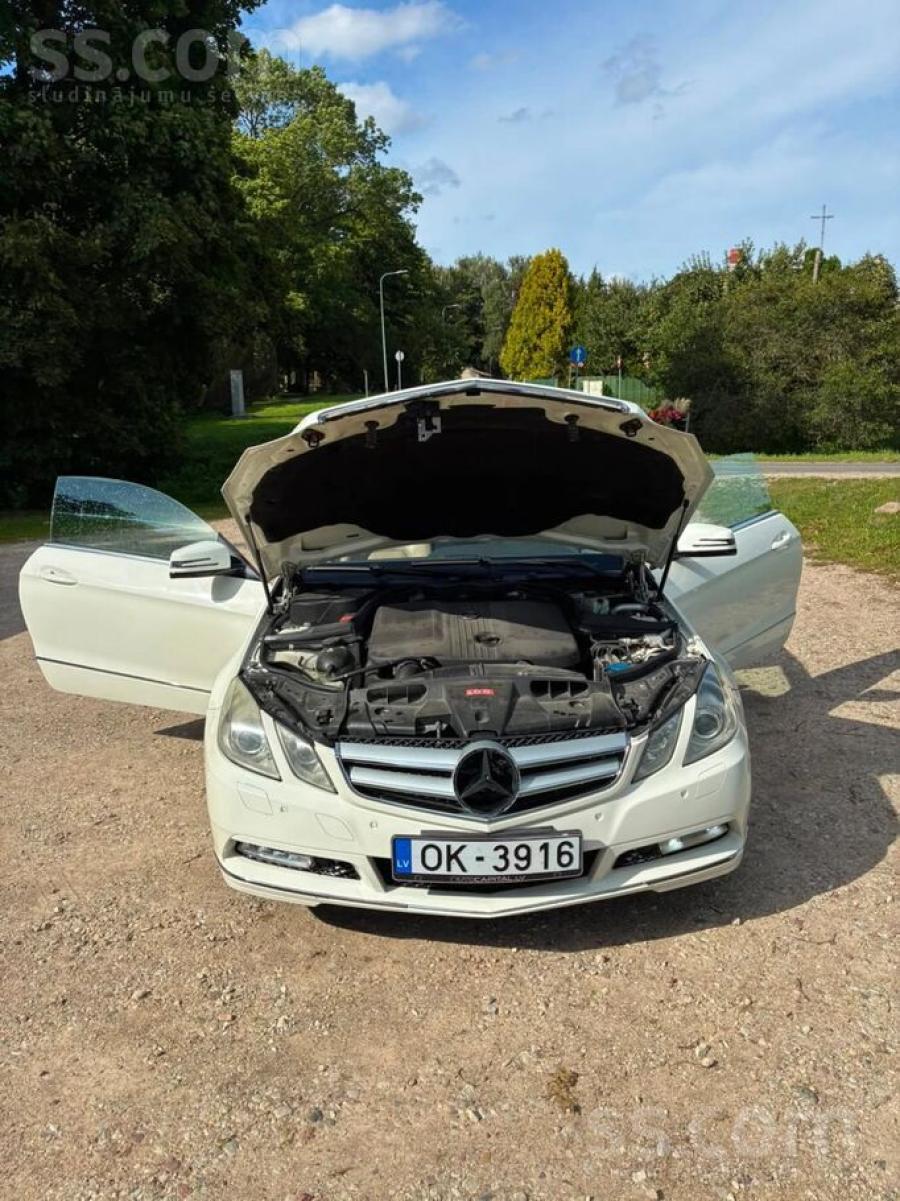 Белый Мерседес E 250 2011 в Лиепая, объемом двигателя 2.20 л и пробегом 203 тыс. км за 7000 €, фото 5 на AUTOMOTO.COM.LV