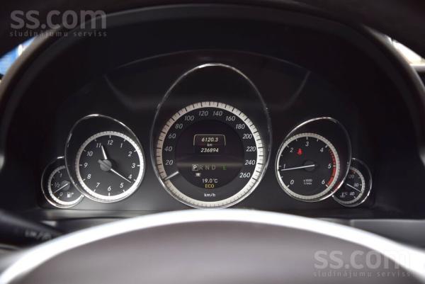 Balts Mercedes-Benz e-250 2012 Rīga, ar dzinēja tilpumu 2.20 L un nobraukumu 237 tūkst. km par 9500 €, foto 9 vietnē AUTOMOTO.COM.LV