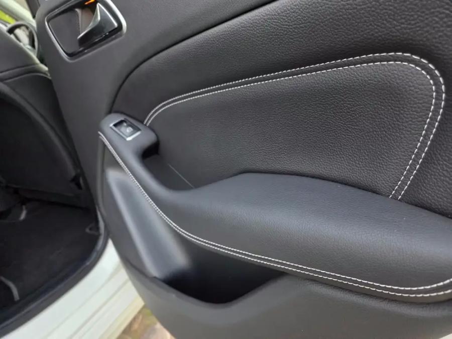 Balts Mercedes-Benz e-250 2015 Jelgava, ar dzinēja tilpumu 0.00 L un nobraukumu 33 tūkst. km par 11500 €, foto 24 vietnē AUTOMOTO.COM.LV