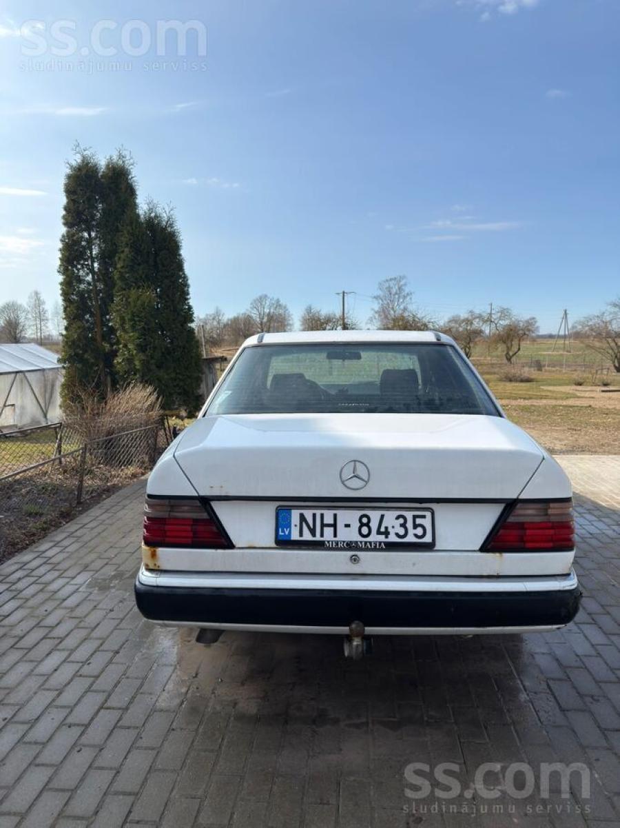 Balts Mercedes-Benz e-250 1991 Jelgava, ar dzinēja tilpumu 2.00 L un nobraukumu 800 tūkst. km par 2000 €, foto 1 vietnē AUTOMOTO.COM.LV