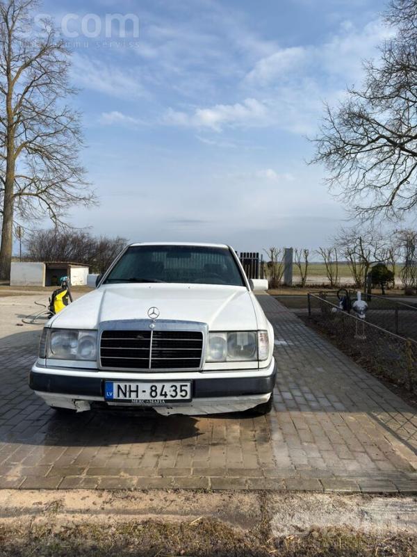 Balts Mercedes-Benz e-250 1991 Jelgava, ar dzinēja tilpumu 2.00 L un nobraukumu 800 tūkst. km par 2000 €, foto 2 vietnē AUTOMOTO.COM.LV