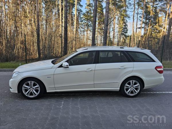 Balts Mercedes-Benz e-250 2010 Rīga, ar dzinēja tilpumu 2.10 L un nobraukumu 352 tūkst. km par 5950 €, foto 3 vietnē AUTOMOTO.COM.LV