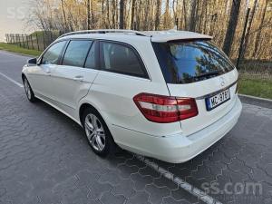Balts Mercedes-Benz e-250 2010 Rīga, ar dzinēja tilpumu 2.10 L un nobraukumu 352 tūkst. km par 5950 €, foto 5 vietnē AUTOMOTO.COM.LV