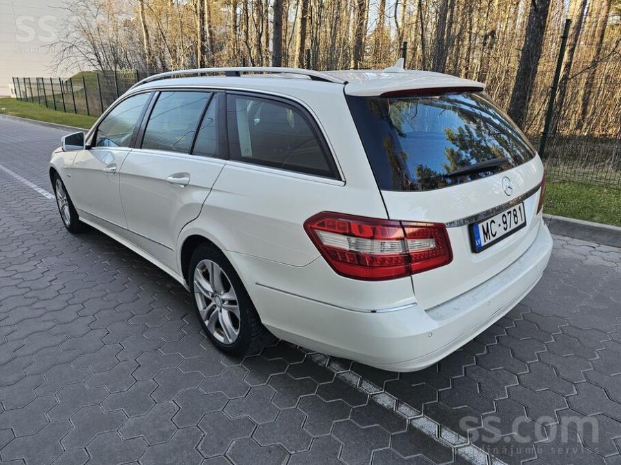 Balts Mercedes-Benz e-250 2010 Rīga, ar dzinēja tilpumu 2.10 L un nobraukumu 352 tūkst. km par 5950 €, foto 5 vietnē AUTOMOTO.COM.LV