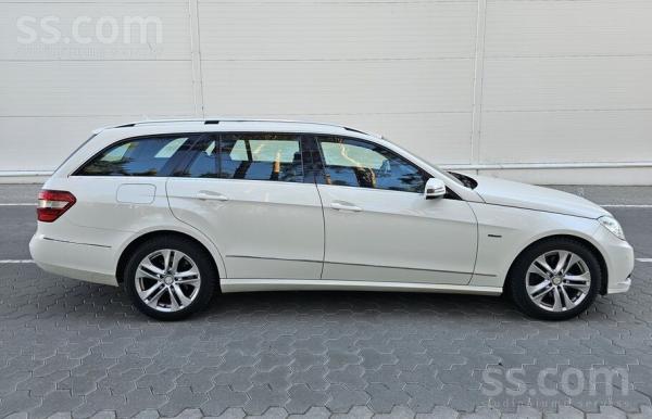 Balts Mercedes-Benz e-250 2010 Rīga, ar dzinēja tilpumu 2.10 L un nobraukumu 352 tūkst. km par 5950 €, foto 6 vietnē AUTOMOTO.COM.LV
