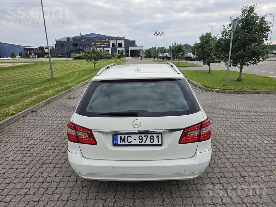 Белый Мерседес E 250 2010 в Елгава, объемом двигателя 2.10 л и пробегом 352 тыс. км за 4990 €, фото 8 на AUTOMOTO.COM.LV
