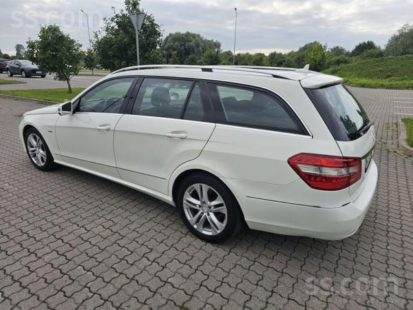 Белый Мерседес E 250 2010 в Елгава, объемом двигателя 2.10 л и пробегом 352 тыс. км за 4990 €, фото 9 на AUTOMOTO.COM.LV