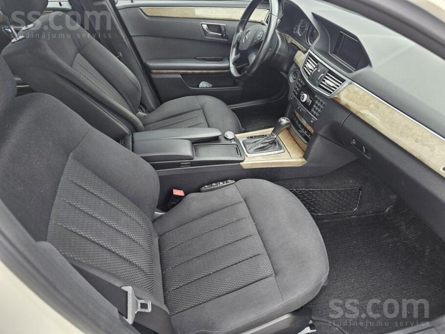 Белый Мерседес E 250 2010 в Елгава, объемом двигателя 2.10 л и пробегом 352 тыс. км за 4990 €, фото 13 на AUTOMOTO.COM.LV