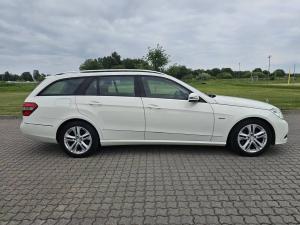 Белый Мерседес E 250 2010 в Рига, объемом двигателя 2.10 л и пробегом 352 тыс. км за 4990 €, фото 6 на AUTOMOTO.COM.LV