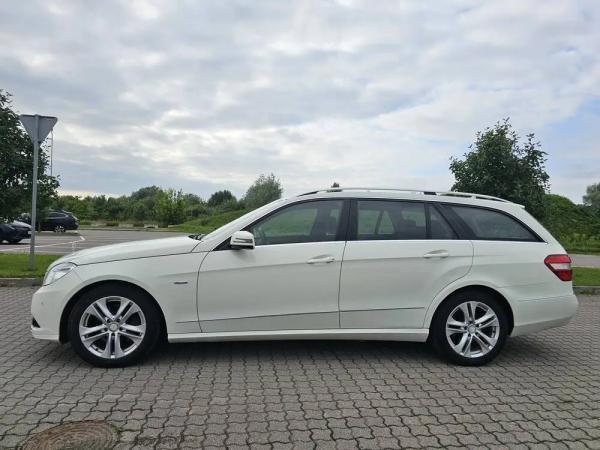 Белый Мерседес E 250 2010 в Рига, объемом двигателя 2.10 л и пробегом 352 тыс. км за 4990 €, фото 10 на AUTOMOTO.COM.LV