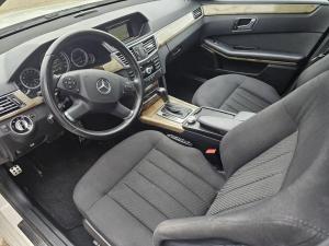 Белый Мерседес E 250 2010 в Рига, объемом двигателя 2.10 л и пробегом 352 тыс. км за 4990 €, фото 16 на AUTOMOTO.COM.LV