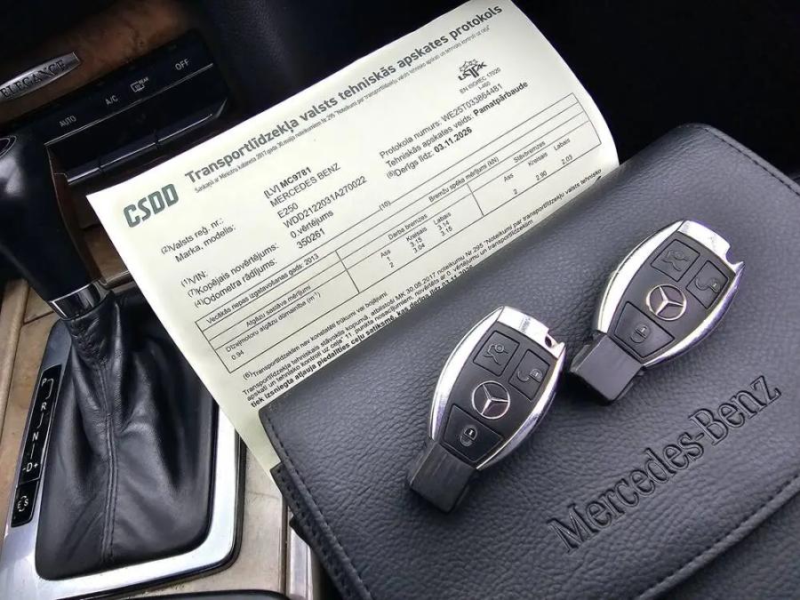 Белый Мерседес E 250 2010 в Рига, объемом двигателя 2.10 л и пробегом 352 тыс. км за 4990 €, фото 17 на AUTOMOTO.COM.LV