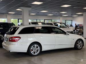 Белый Мерседес E 250 2010 в Клайпеда, объемом двигателя 2.14 л и пробегом 291 тыс. км за 8900 €, фото 15 на AUTOMOTO.COM.LV