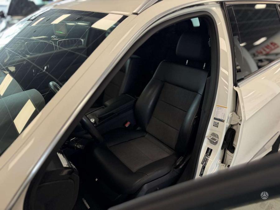 Белый Мерседес E 250 2010 в Клайпеда, объемом двигателя 2.14 л и пробегом 291 тыс. км за 8900 €, фото 20 на AUTOMOTO.COM.LV