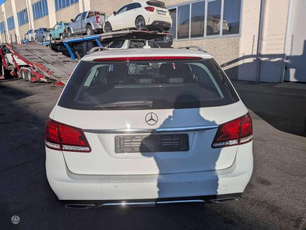 Balts Mercedes-Benz e-250 2013 Kauņa, ar dzinēja tilpumu 2.14 L un nobraukumu 275 tūkst. km par 8650 €, foto 10 vietnē AUTOMOTO.COM.LV