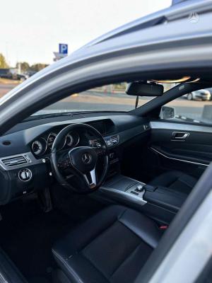 Balts Mercedes-Benz e-250 2013 Kauņa, ar dzinēja tilpumu 2.14 L un nobraukumu 271 tūkst. km par 9900 €, foto 19 vietnē AUTOMOTO.COM.LV