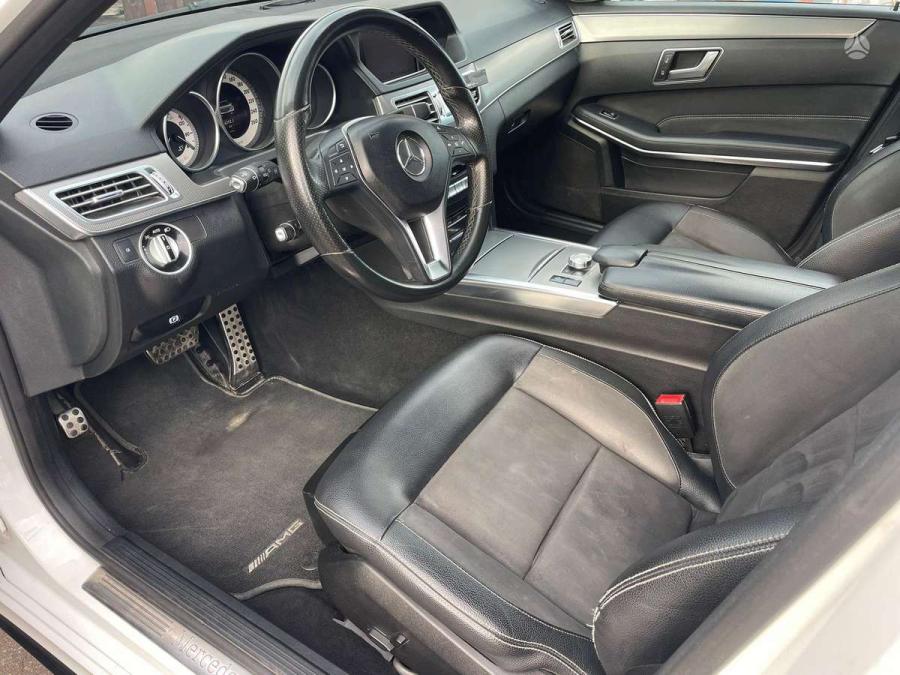 White Mercedes-Benz e-250 2013 in Panevezys, with an engine capacity of 2.14 L and mileage of 288 thousand km for 9400 €, photo 25 on AUTOMOTO.COM.LV