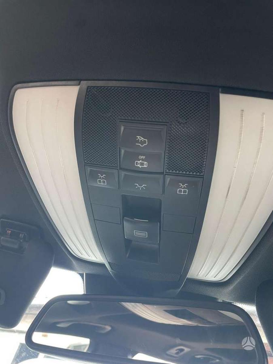 White Mercedes-Benz e-250 2013 in Panevezys, with an engine capacity of 2.14 L and mileage of 288 thousand km for 9400 €, photo 33 on AUTOMOTO.COM.LV