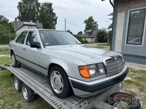 Серый Мерседес Е 260 1987 в Рига, объемом двигателя 2.60 л и пробегом 280 тыс. км за 3550 €, фото  на AUTOMOTO.COM.LV