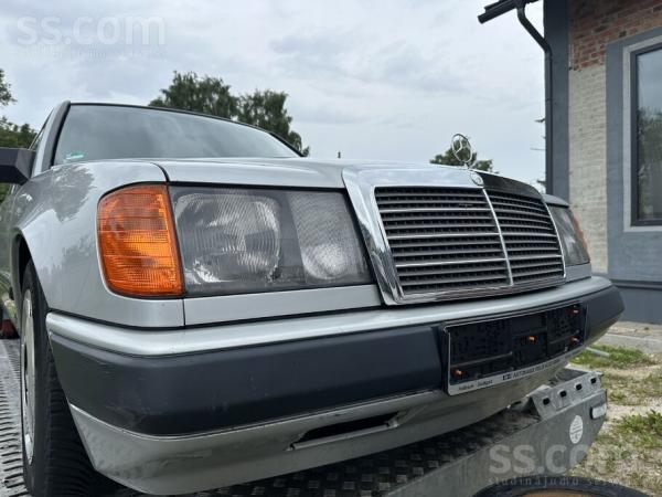 Pelēks Mercedes-Benz e-260 1987 Rīga, ar dzinēja tilpumu 2.60 L un nobraukumu 280 tūkst. km par 3550 €, foto 3 vietnē AUTOMOTO.COM.LV