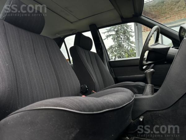 Pelēks Mercedes-Benz e-260 1987 Rīga, ar dzinēja tilpumu 2.60 L un nobraukumu 280 tūkst. km par 3550 €, foto 8 vietnē AUTOMOTO.COM.LV