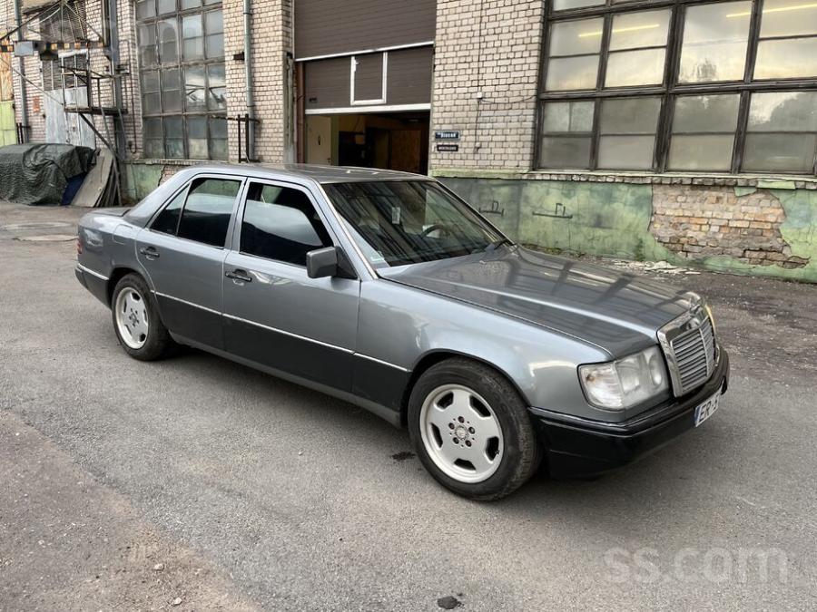 Серый Мерседес Е 260 1990 в Рига, объемом двигателя 2.60 л и пробегом 400 тыс. км за 1600 €, фото 1 на AUTOMOTO.COM.LV