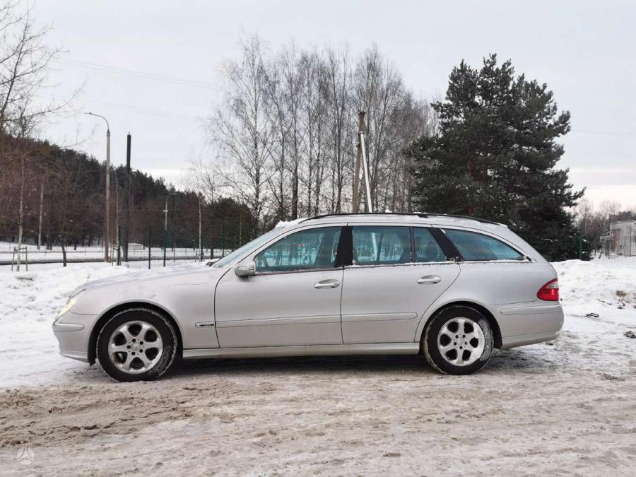 Pelēks Mercedes-Benz e-260 2003 Viļņa, ar dzinēja tilpumu 2.60 L un nobraukumu 300 tūkst. km par 1600 €, foto 4 vietnē AUTOMOTO.COM.LV