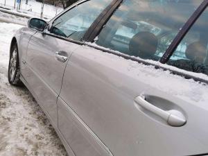 Pelēks Mercedes-Benz e-260 2003 Viļņa, ar dzinēja tilpumu 2.60 L un nobraukumu 300 tūkst. km par 1600 €, foto 12 vietnē AUTOMOTO.COM.LV