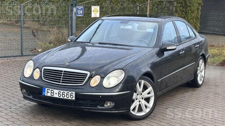 Черный Мерседес Е 270 2002 в Рига, объемом двигателя 2.70 л и пробегом 307 тыс. км за 3200 €, фото 2 на AUTOMOTO.COM.LV