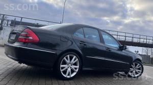 Черный Мерседес Е 270 2002 в Рига, объемом двигателя 2.70 л и пробегом 307 тыс. км за 3200 €, фото 4 на AUTOMOTO.COM.LV