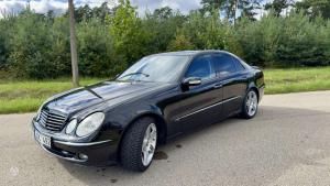Black Mercedes-Benz E 270 2002 in Kaunas, with an engine capacity of 2.70 L and mileage of 335 thousand km for 3600 €, photo 3 on AUTOMOTO.COM.LV