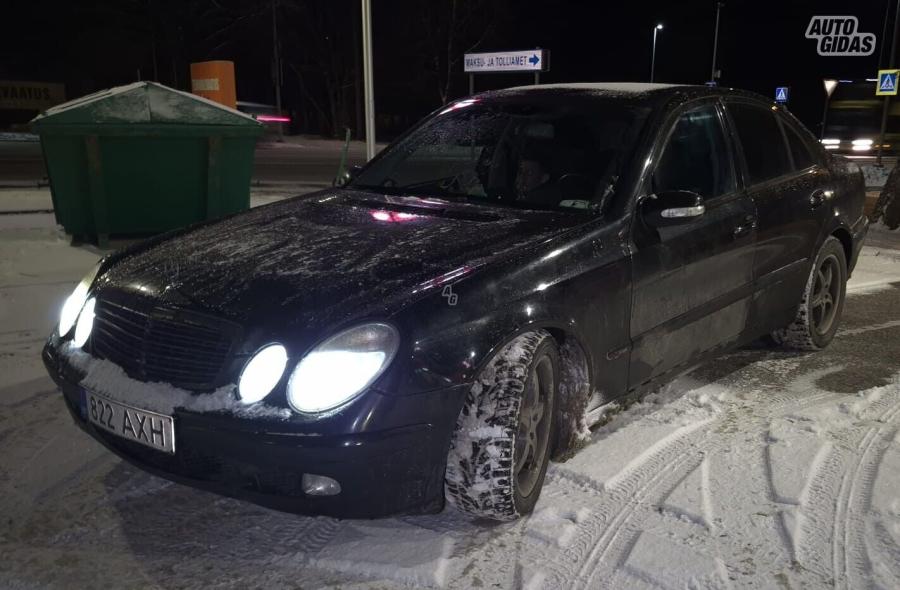 Melns Mercedes-Benz E 270 2002 Panevēža, ar dzinēja tilpumu 2.70 L un nobraukumu 440 tūkst. km par 1650 €, foto 4 vietnē AUTOMOTO.COM.LV