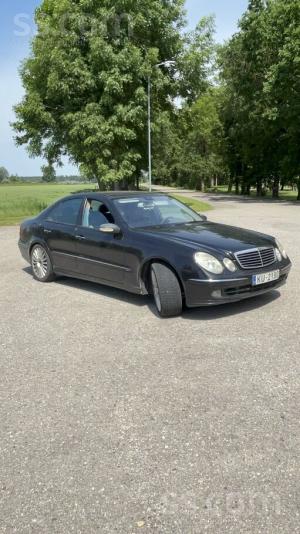 Melns Mercedes-Benz E 270 2002 Rīga, ar dzinēja tilpumu 2.70 L un nobraukumu 359 tūkst. km par 1900 €, foto 4 vietnē AUTOMOTO.COM.LV