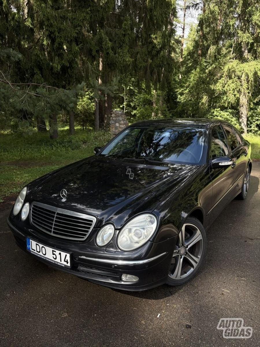 Black Mercedes-Benz E 270 2002 in Kaunas, with an engine capacity of 2.70 L and mileage of 370 thousand km for 3700 €, photo 3 on AUTOMOTO.COM.LV