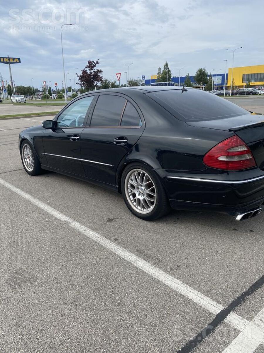 Black Mercedes-Benz E 270 2002 in Riga, with an engine capacity of 2.70 L and mileage of 0 thousand km for 2500 €, photo 6 on AUTOMOTO.COM.LV