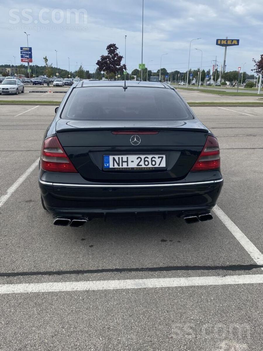 Black Mercedes-Benz E 270 2002 in Riga, with an engine capacity of 2.70 L and mileage of 0 thousand km for 2500 €, photo 8 on AUTOMOTO.COM.LV