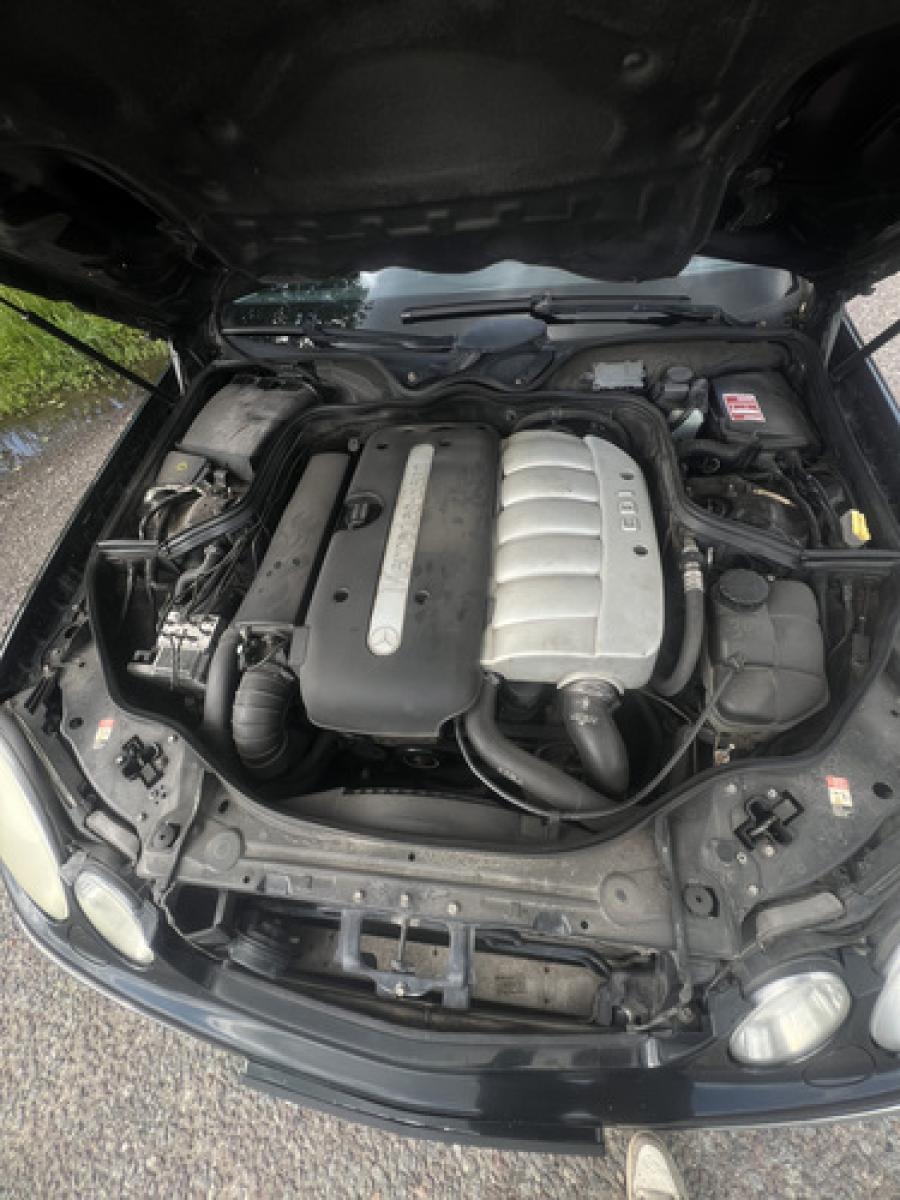 Black Mercedes-Benz E 270 2003 in Viljandi, with an engine capacity of 0.00 L and mileage of 525 thousand km for 2250 €, photo 8 on AUTOMOTO.COM.LV