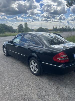 Black Mercedes-Benz E 270 2003 in Viljandi, with an engine capacity of 0.00 L and mileage of 525 thousand km for 2250 €, photo 11 on AUTOMOTO.COM.LV