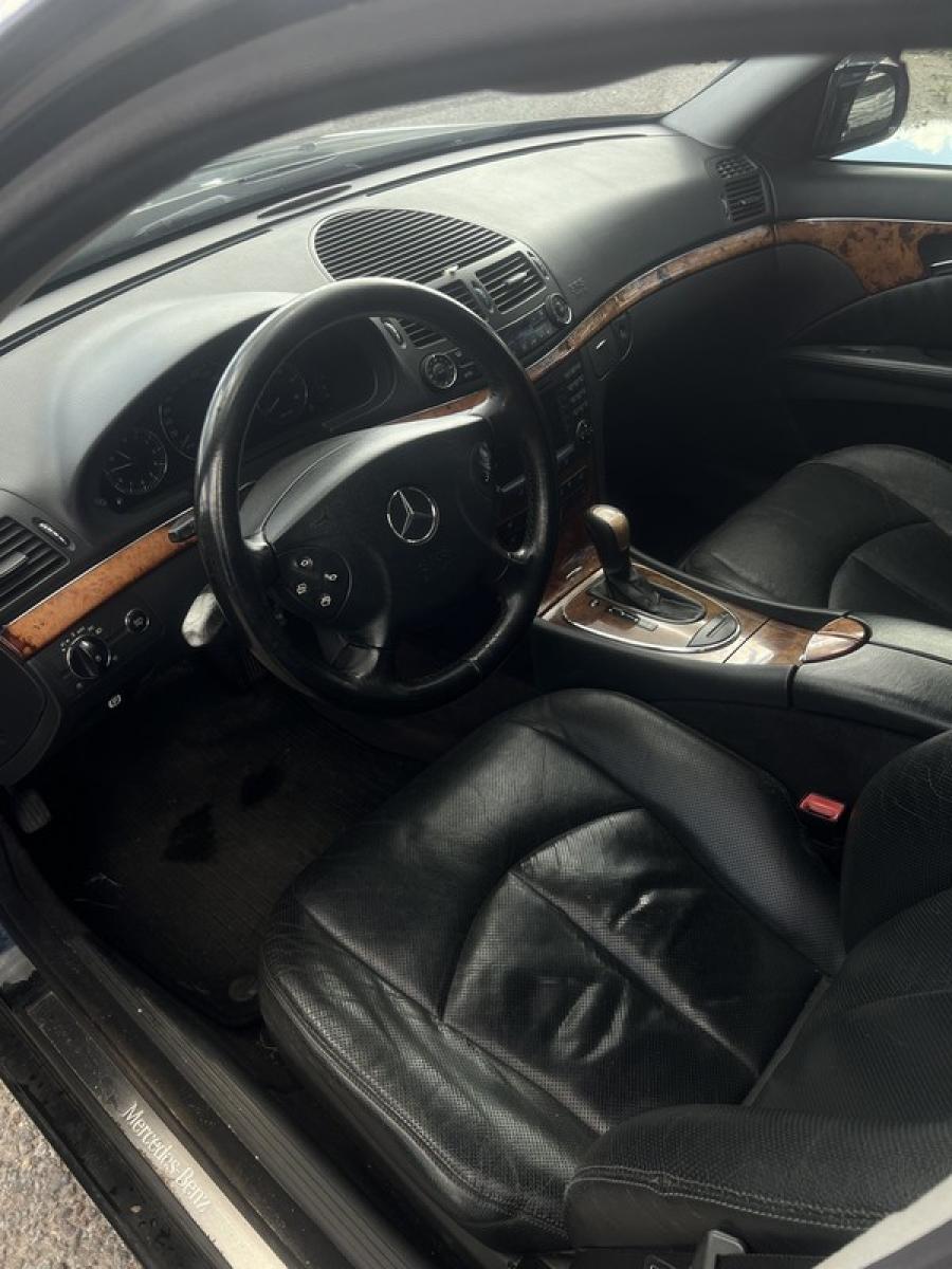 Black Mercedes-Benz E 270 2003 in Viljandi, with an engine capacity of 0.00 L and mileage of 525 thousand km for 2250 €, photo 12 on AUTOMOTO.COM.LV