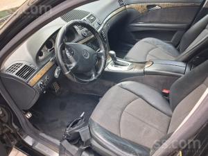 Melns Mercedes-Benz E 270 2003 Rēzekne, ar dzinēja tilpumu 2.70 L un nobraukumu 340 tūkst. km par 3200 €, foto 8 vietnē AUTOMOTO.COM.LV