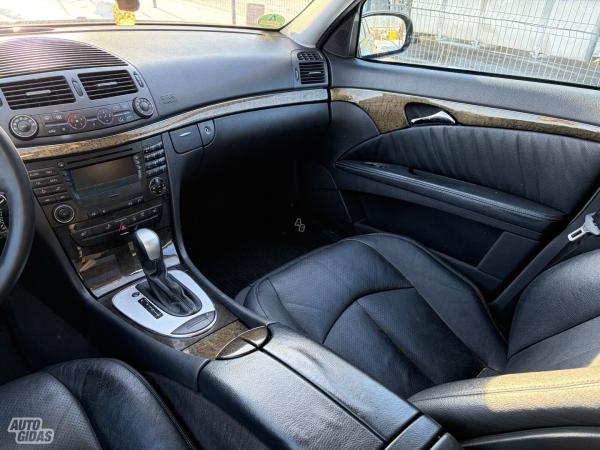 Black Mercedes-Benz E 270 2004 in Panevezys, with an engine capacity of 2.70 L and mileage of 399 thousand km for 2950 €, photo 9 on AUTOMOTO.COM.LV