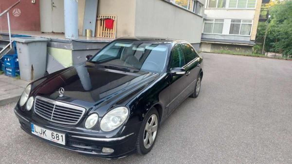 Melns Mercedes-Benz E 270 2004 Viļņa, ar dzinēja tilpumu 2.70 L un nobraukumu 496 tūkst. km par 2500 €, foto 2 vietnē AUTOMOTO.COM.LV