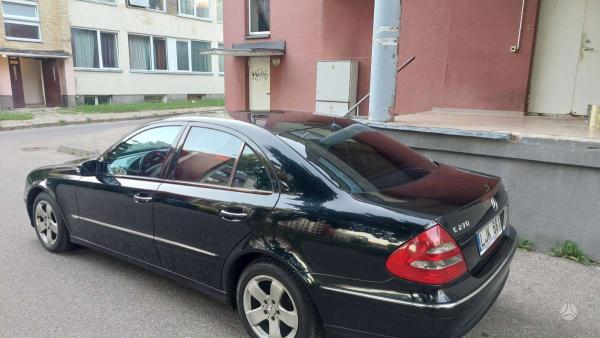 Melns Mercedes-Benz E 270 2004 Viļņa, ar dzinēja tilpumu 2.70 L un nobraukumu 496 tūkst. km par 2500 €, foto 5 vietnē AUTOMOTO.COM.LV